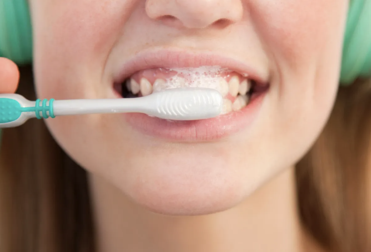 NOBS Toothpaste Tablets: What Dentists Say About Its Main Ingredient ...